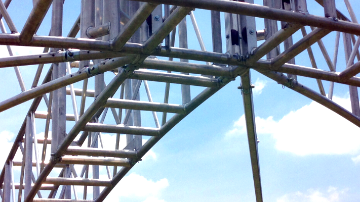 Megaestructura | Topline